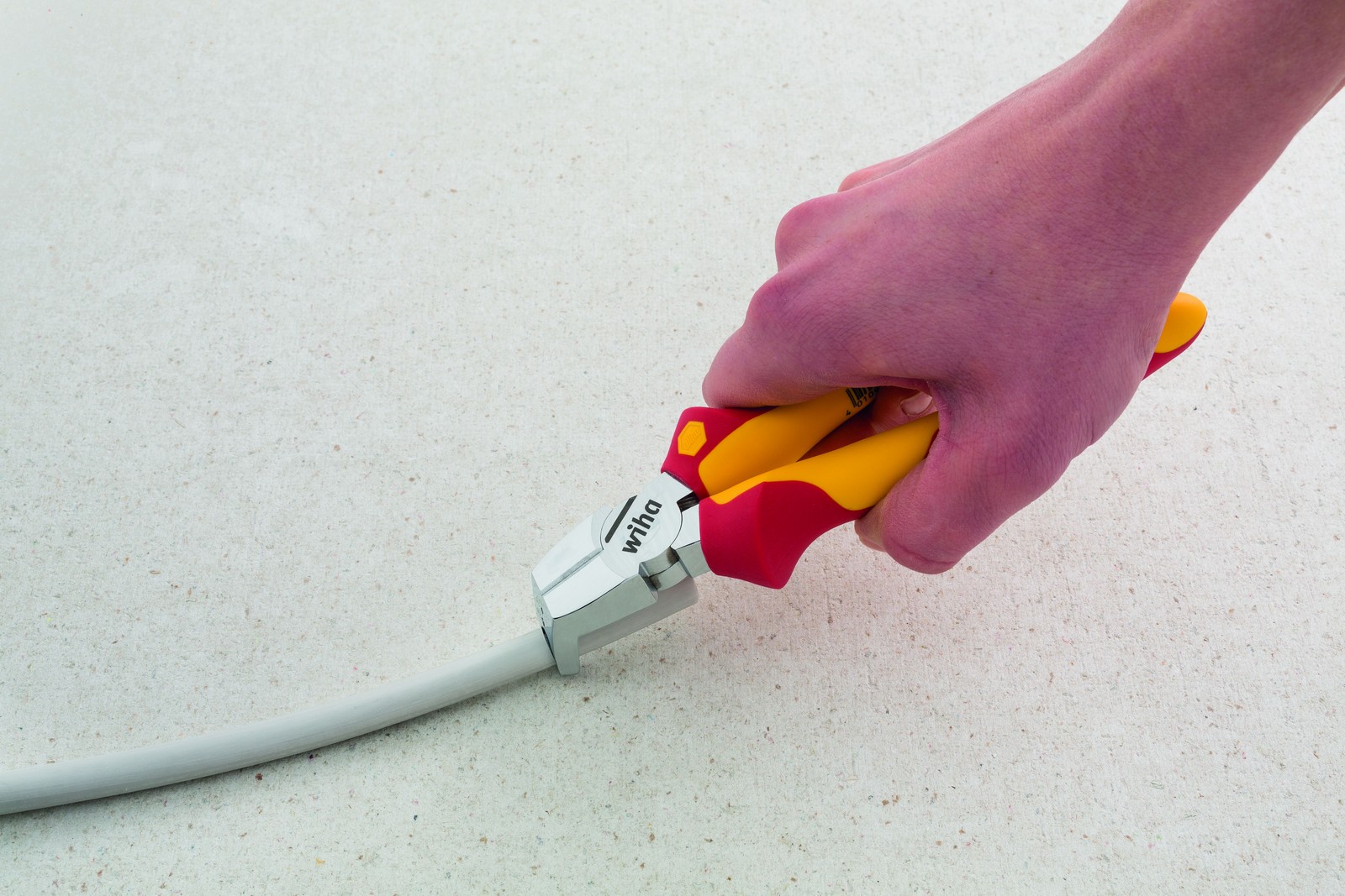 Wiha 38853 Instalaciona klešta TriCut Professional VDE izolovana, 1/4"