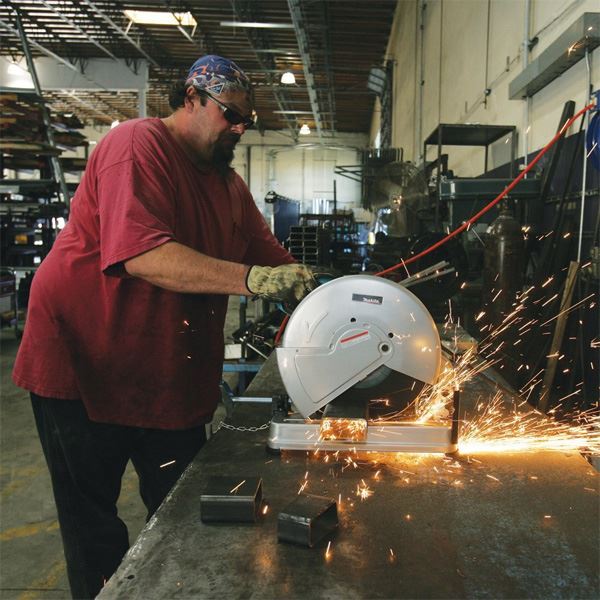 Makita 2414ENE Ger za metal, 2.000W