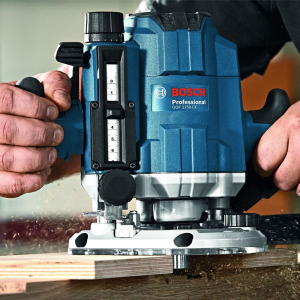 Bosch GOF 1250 CE glodalica za drvo