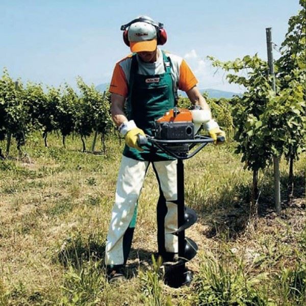 Oleo Mac MTL 51 motorni bušač zemlje , 2.1 KS