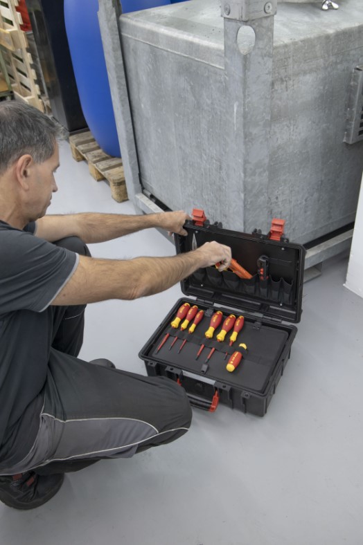 Wiha 45530 L električarski set alata u koferu, 18-delni