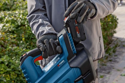Bosch Akumulatorski duvač GBL 18V-750, Solo 06008D2000